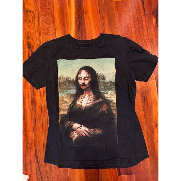 Hot Topic | Shirts | Vintage Zombi Mona Lisa Large Black Tee Shirt Hot ...